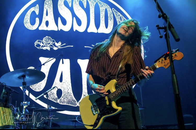 Artist Logo – Hanna Leary